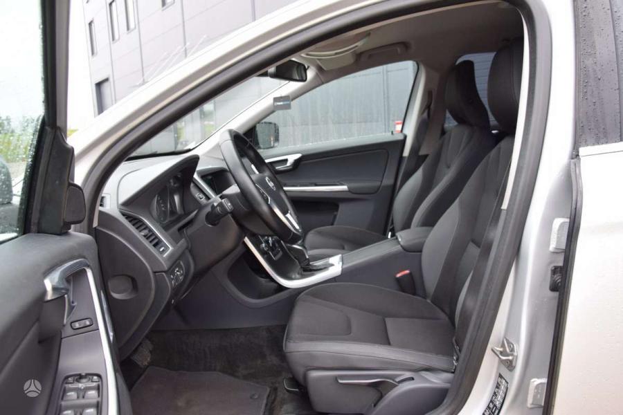Pelēks Volvo XC60 2014 Viļņa, ar dzinēja tilpumu 2.40 L un nobraukumu 350 tūkst. km par 11250 €, foto 16 vietnē AUTOMOTO.COM.LV
