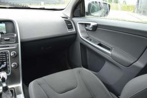 Pelēks Volvo XC60 2014 Viļņa, ar dzinēja tilpumu 2.40 L un nobraukumu 350 tūkst. km par 11250 €, foto 25 vietnē AUTOMOTO.COM.LV