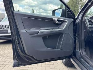 Pelēks Volvo XC60 2014 Viļņa, ar dzinēja tilpumu 2.40 L un nobraukumu 144 tūkst. km par 13000 €, foto 25 vietnē AUTOMOTO.COM.LV