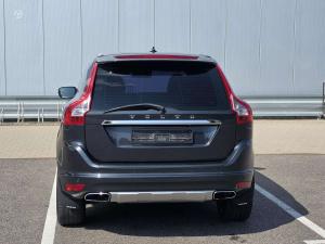 Grey Volvo XC60 2014 in Vilnius, with an engine capacity of 2.40 L and mileage of 203 thousand km for 15600 €, photo 14 on AUTOMOTO.COM.LV
