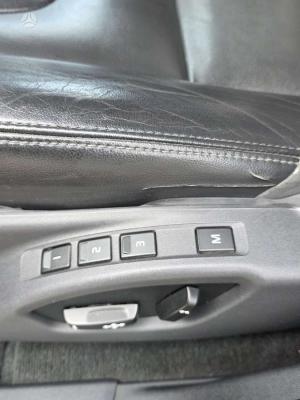 Grey Volvo XC60 2014 in Vilnius, with an engine capacity of 2.40 L and mileage of 203 thousand km for 15600 €, photo 26 on AUTOMOTO.COM.LV