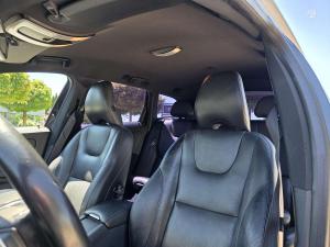 Grey Volvo XC60 2014 in Vilnius, with an engine capacity of 2.40 L and mileage of 203 thousand km for 15600 €, photo 28 on AUTOMOTO.COM.LV