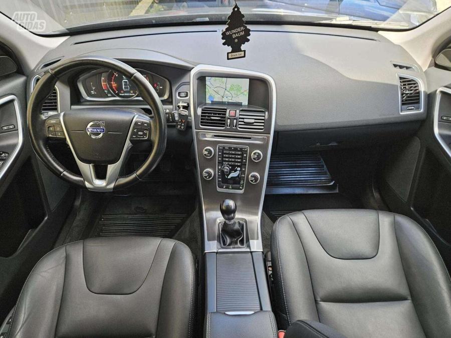 Pelēks Volvo XC60 2014 Šauļi, ar dzinēja tilpumu 2.40 L un nobraukumu 262 tūkst. km par 13950 €, foto 12 vietnē AUTOMOTO.COM.LV