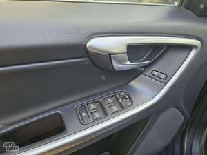 Pelēks Volvo XC60 2014 Šauļi, ar dzinēja tilpumu 2.40 L un nobraukumu 262 tūkst. km par 13950 €, foto 28 vietnē AUTOMOTO.COM.LV