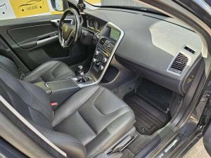 Grey Volvo XC60 2014 in Siauliai, with an engine capacity of 2.40 L and mileage of 262 thousand km for 13959 €, photo 13 on AUTOMOTO.COM.LV