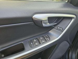 Grey Volvo XC60 2014 in Siauliai, with an engine capacity of 2.40 L and mileage of 262 thousand km for 13959 €, photo 28 on AUTOMOTO.COM.LV