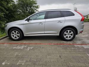 Grey Volvo XC60 2014 in Vilnius, with an engine capacity of 1.98 L and mileage of 279 thousand km for 8700 €, photo 4 on AUTOMOTO.COM.LV