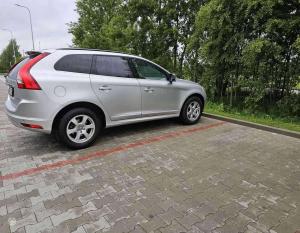 Grey Volvo XC60 2014 in Vilnius, with an engine capacity of 1.98 L and mileage of 279 thousand km for 8700 €, photo 5 on AUTOMOTO.COM.LV