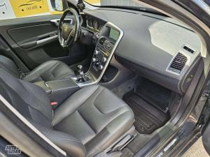 Grey Volvo XC60 2014 in Siauliai, with an engine capacity of 2.40 L and mileage of 262 thousand km for 13959 €, photo 13 on AUTOMOTO.COM.LV