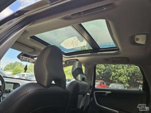 Grey Volvo XC60 2014 in Siauliai, with an engine capacity of 2.40 L and mileage of 262 thousand km for 13959 €, photo 22 on AUTOMOTO.COM.LV