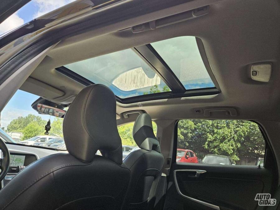 Grey Volvo XC60 2014 in Siauliai, with an engine capacity of 2.40 L and mileage of 262 thousand km for 13959 €, photo 22 on AUTOMOTO.COM.LV