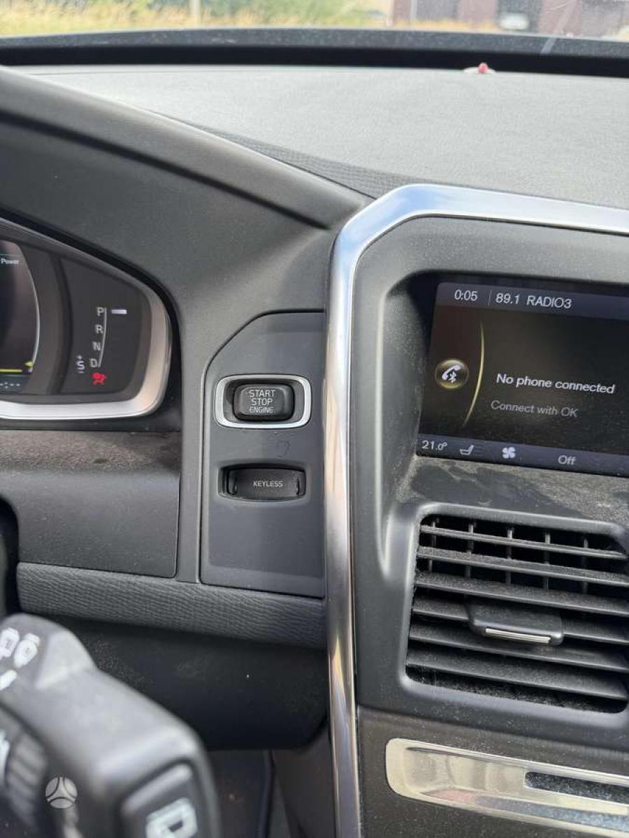 Grey Volvo XC60 2014 in Klaipeda, with an engine capacity of 2.95 L and mileage of 219 thousand km for 5690 €, photo 25 on AUTOMOTO.COM.LV