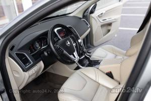 Pelēks Volvo XC60 2014 Tallina, ar dzinēja tilpumu 2.40 L un nobraukumu 324 tūkst. km par 10599 €, foto 9 vietnē AUTOMOTO.COM.LV