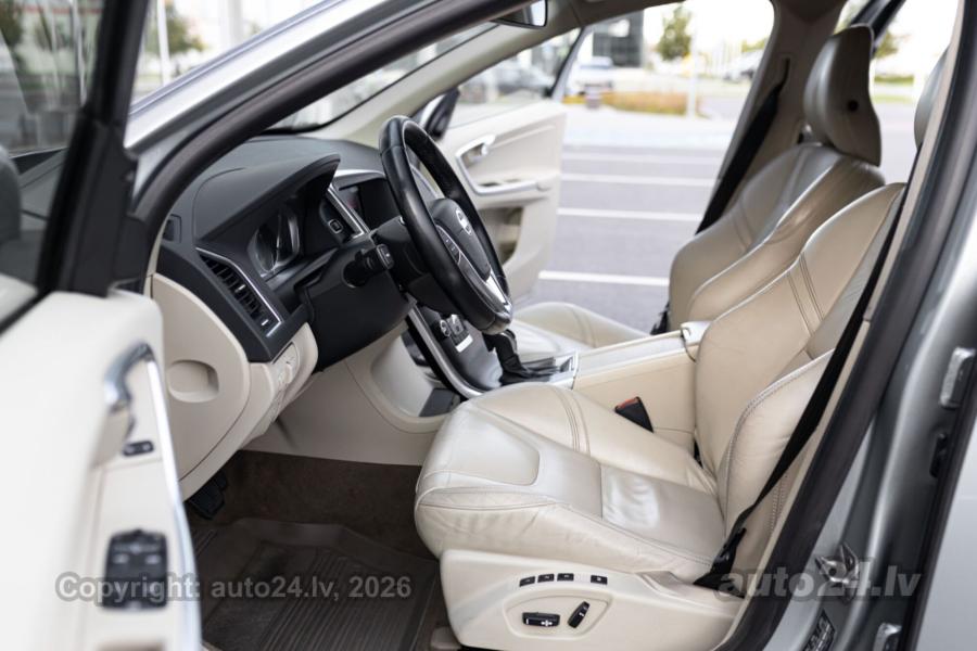 Pelēks Volvo XC60 2014 Tallina, ar dzinēja tilpumu 2.40 L un nobraukumu 324 tūkst. km par 10599 €, foto 10 vietnē AUTOMOTO.COM.LV