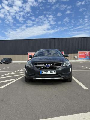 Grey Volvo XC60 2014 in Vilnius, with an engine capacity of 1.97 L and mileage of 323 thousand km for 10500 €, photo 4 on AUTOMOTO.COM.LV