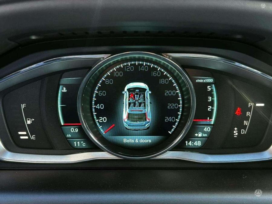 Серый Вольво ХС60 2014 в Каунас, объемом двигателя 1.97 л и пробегом 227 тыс. км за 7900 €, фото 7 на AUTOMOTO.COM.LV