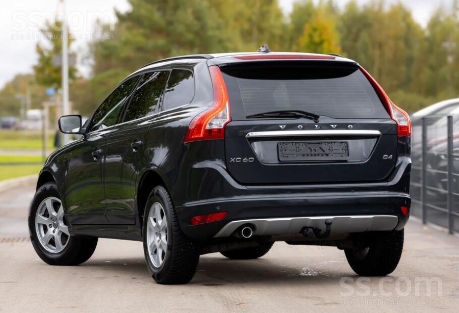 Grey Volvo XC60 2014 in Jelgava, with an engine capacity of 2.00 L and mileage of 0 thousand km for 11700 €, photo 5 on AUTOMOTO.COM.LV