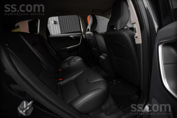 Volvo XC60 2014 Jelgava vietnē Pelēks Volvo XC60 2014 Jelgava, ar dzinēja tilpumu 2.00 L un nobraukumu 0 tūkst. km par 11700 €, foto 9 vietnē AUTOMOTO.COM.LV