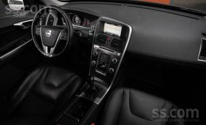 Grey Volvo XC60 2014 in Jelgava, with an engine capacity of 2.00 L and mileage of 0 thousand km for 11700 €, photo 10 on AUTOMOTO.COM.LV