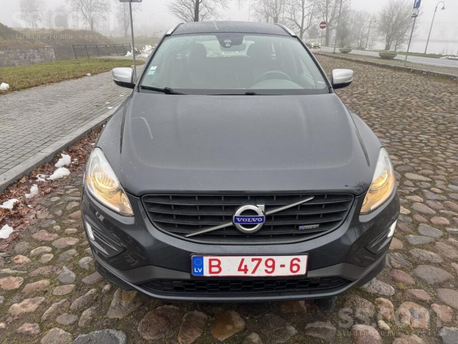 Grey Volvo XC60 2015 in Daugavpils, with an engine capacity of 2.40 L and mileage of 226 thousand km for 14200 €, photo 3 on AUTOMOTO.COM.LV