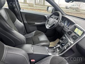 Grey Volvo XC60 2015 in Daugavpils, with an engine capacity of 2.40 L and mileage of 226 thousand km for 14200 €, photo 18 on AUTOMOTO.COM.LV