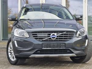 Grey Volvo XC60 2015 in Vilnius, with an engine capacity of 2.40 L and mileage of 235 thousand km for 16800 €, photo 2 on AUTOMOTO.COM.LV