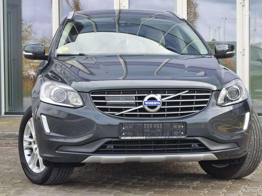 Grey Volvo XC60 2015 in Vilnius, with an engine capacity of 2.40 L and mileage of 235 thousand km for 16800 €, photo 2 on AUTOMOTO.COM.LV