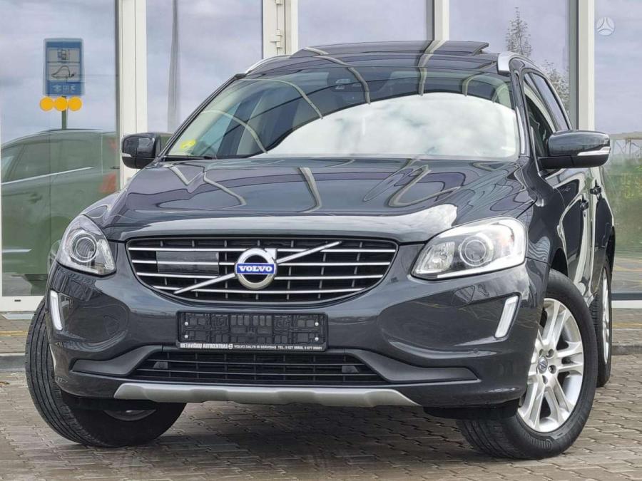 Grey Volvo XC60 2015 in Vilnius, with an engine capacity of 2.40 L and mileage of 235 thousand km for 16800 €, photo 4 on AUTOMOTO.COM.LV