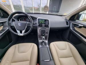 Grey Volvo XC60 2015 in Vilnius, with an engine capacity of 2.40 L and mileage of 235 thousand km for 16800 €, photo 16 on AUTOMOTO.COM.LV