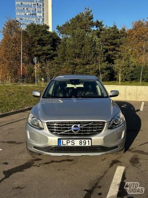 Grey Volvo XC60 2015 in Vilnius, with an engine capacity of 2.40 L and mileage of 255 thousand km for 11400 €, photo 2 on AUTOMOTO.COM.LV