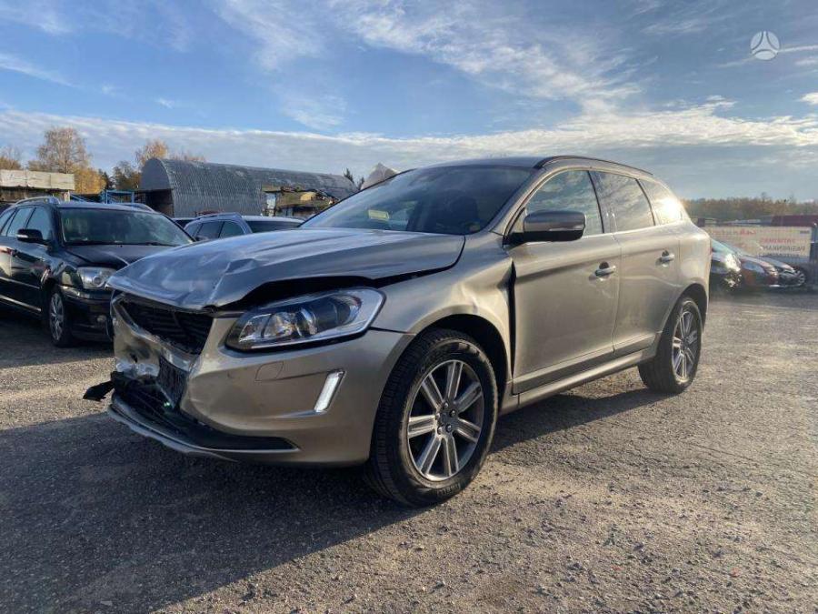 Grey Volvo XC60 2015 in Radviliskis, with an engine capacity of 2.40 L and mileage of 165 thousand km for 9150 €, photo 1 on AUTOMOTO.COM.LV