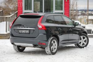 Grey Volvo XC60 2015 in Riga, with an engine capacity of 2.00 L and mileage of 0 thousand km for 11990 €, photo 4 on AUTOMOTO.COM.LV