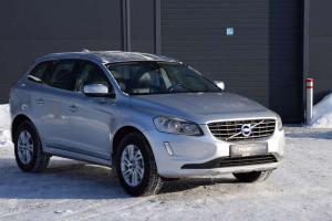 Grey Volvo XC60 2015 in Vilnius, with an engine capacity of 1.97 L and mileage of 240 thousand km for 9999 €, photo 2 on AUTOMOTO.COM.LV