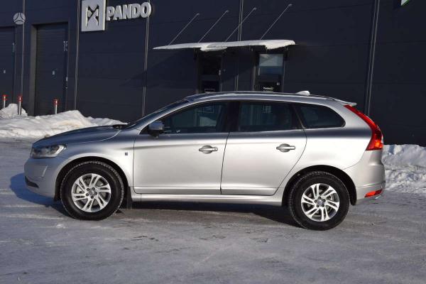 Pelēks Volvo XC60 2015 Viļņa, ar dzinēja tilpumu 1.97 L un nobraukumu 240 tūkst. km par 9999 €, foto 9 vietnē AUTOMOTO.COM.LV