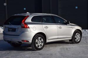 Grey Volvo XC60 2015 in Vilnius, with an engine capacity of 1.97 L and mileage of 240 thousand km for 9999 €, photo 12 on AUTOMOTO.COM.LV