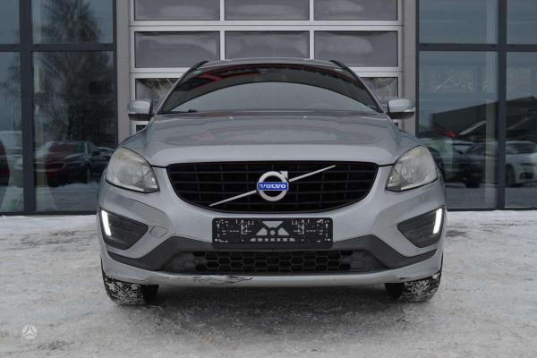 Grey Volvo XC60 2015 in Vilnius, with an engine capacity of 2.40 L and mileage of 278 thousand km for 13500 €, photo 3 on AUTOMOTO.COM.LV