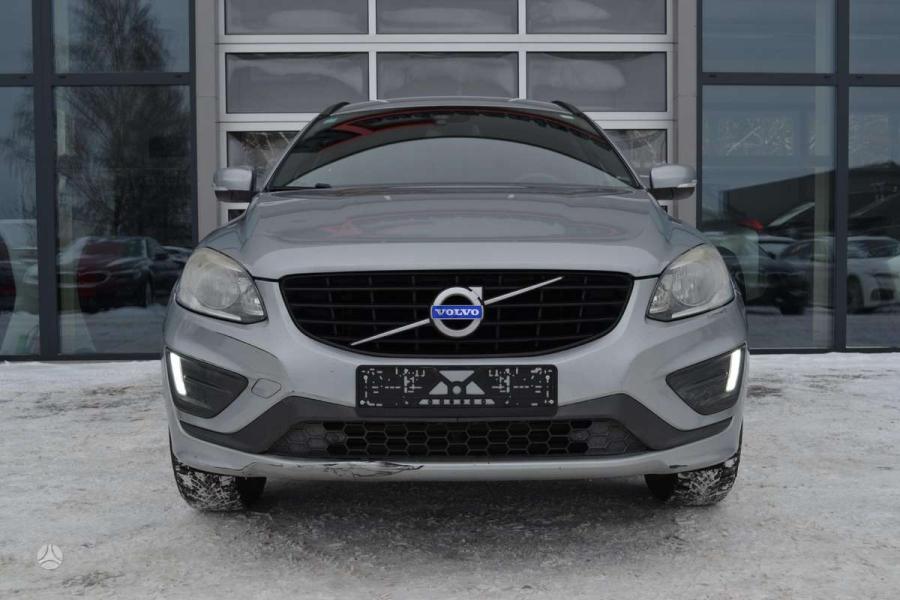 Pelēks Volvo XC60 2015 Viļņa, ar dzinēja tilpumu 2.40 L un nobraukumu 278 tūkst. km par 13500 €, foto 3 vietnē AUTOMOTO.COM.LV