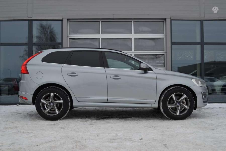 Pelēks Volvo XC60 2015 Viļņa, ar dzinēja tilpumu 2.40 L un nobraukumu 278 tūkst. km par 13500 €, foto 5 vietnē AUTOMOTO.COM.LV