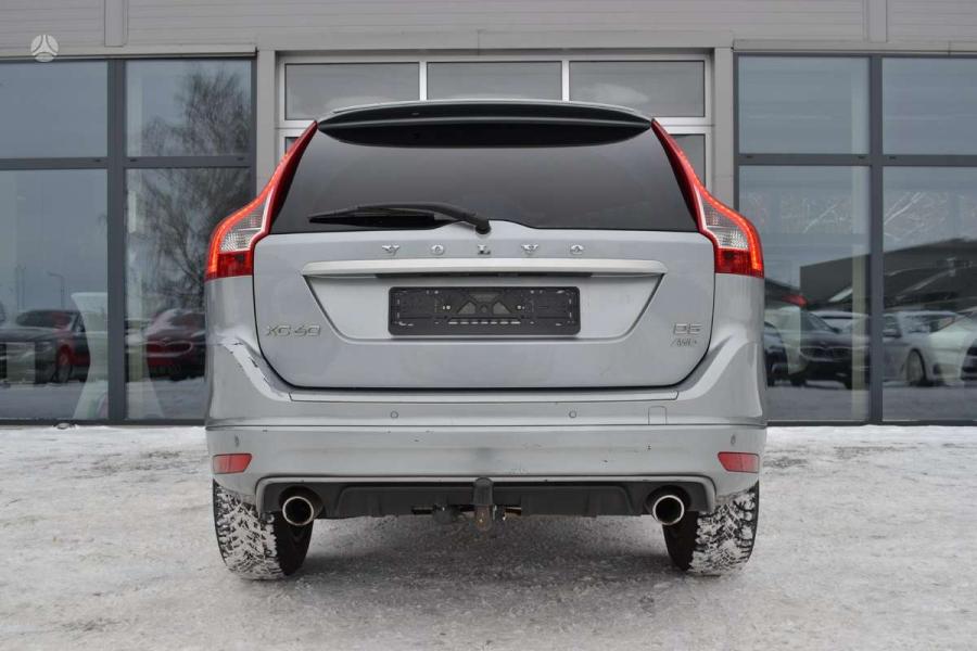 Pelēks Volvo XC60 2015 Viļņa, ar dzinēja tilpumu 2.40 L un nobraukumu 278 tūkst. km par 13500 €, foto 8 vietnē AUTOMOTO.COM.LV