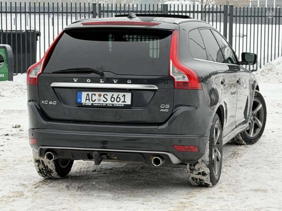 Grey Volvo XC60 2015 in Jonava, with an engine capacity of 2.40 L and mileage of 290 thousand km for 14650 €, photo 10 on AUTOMOTO.COM.LV