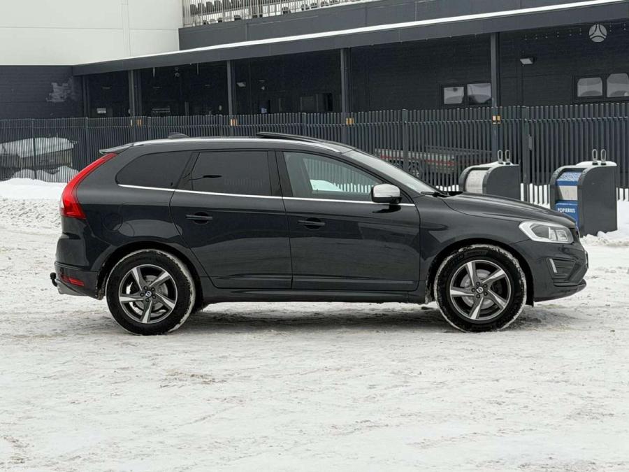 Grey Volvo XC60 2015 in Jonava, with an engine capacity of 2.40 L and mileage of 290 thousand km for 14650 €, photo 11 on AUTOMOTO.COM.LV