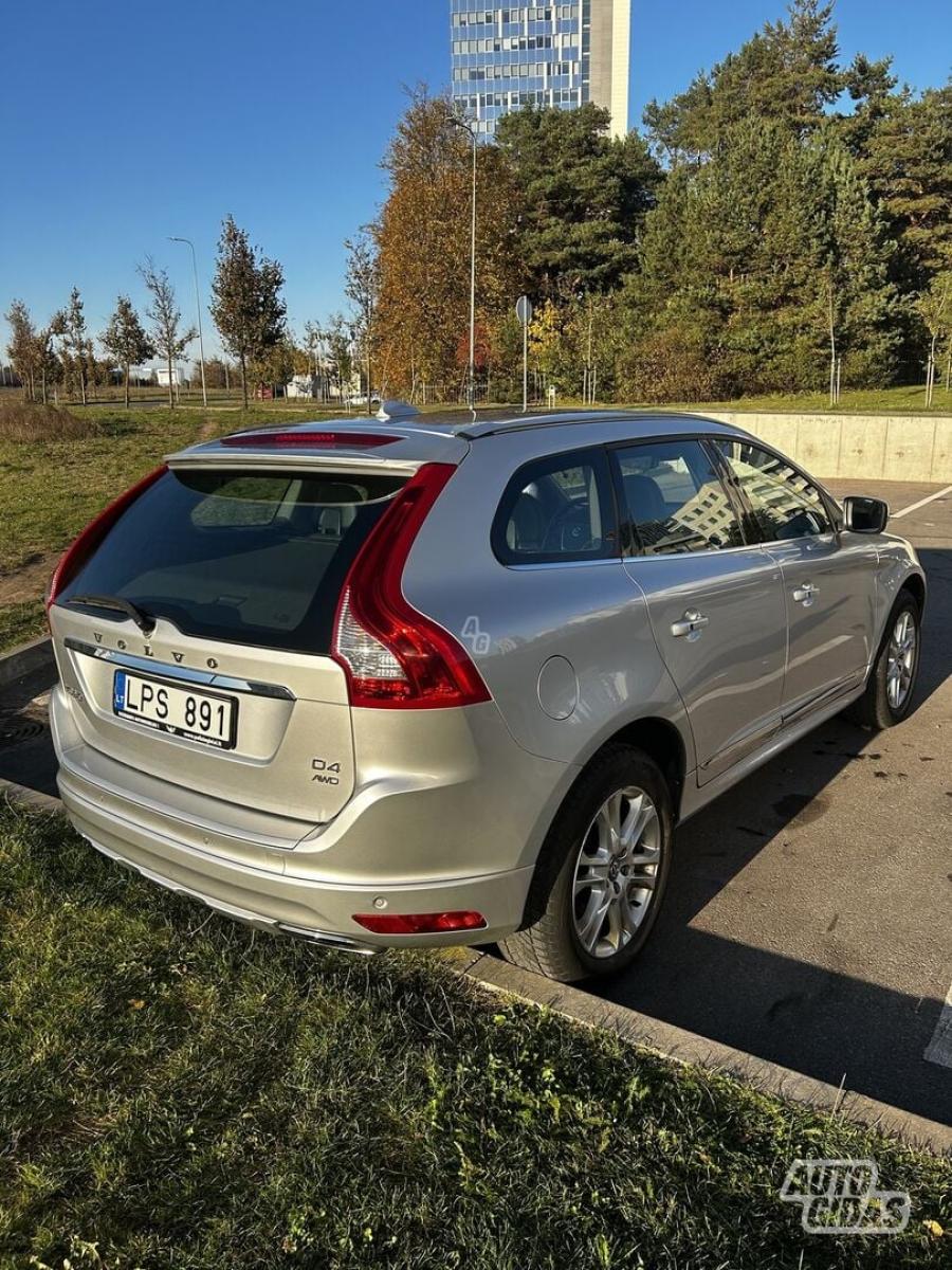 Pelēks Volvo XC60 2015 Viļņa, ar dzinēja tilpumu 2.40 L un nobraukumu 255 tūkst. km par 11400 €, foto 5 vietnē AUTOMOTO.COM.LV