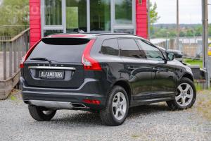 Pelēks Volvo XC60 2015 Rīga, ar dzinēja tilpumu 2.00 L un nobraukumu 270 tūkst. km par 11990 €, foto 5 vietnē AUTOMOTO.COM.LV