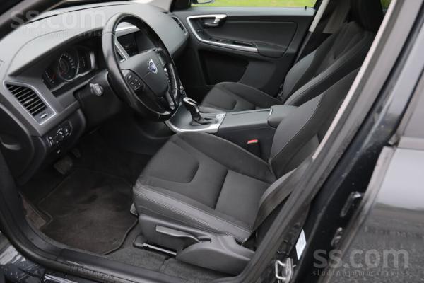 Grey Volvo XC60 2015 in Riga, with an engine capacity of 2.00 L and mileage of 270 thousand km for 11990 €, photo 7 on AUTOMOTO.COM.LV