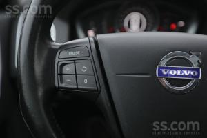 Pelēks Volvo XC60 2015 Rīga, ar dzinēja tilpumu 2.00 L un nobraukumu 270 tūkst. km par 11990 €, foto 13 vietnē AUTOMOTO.COM.LV