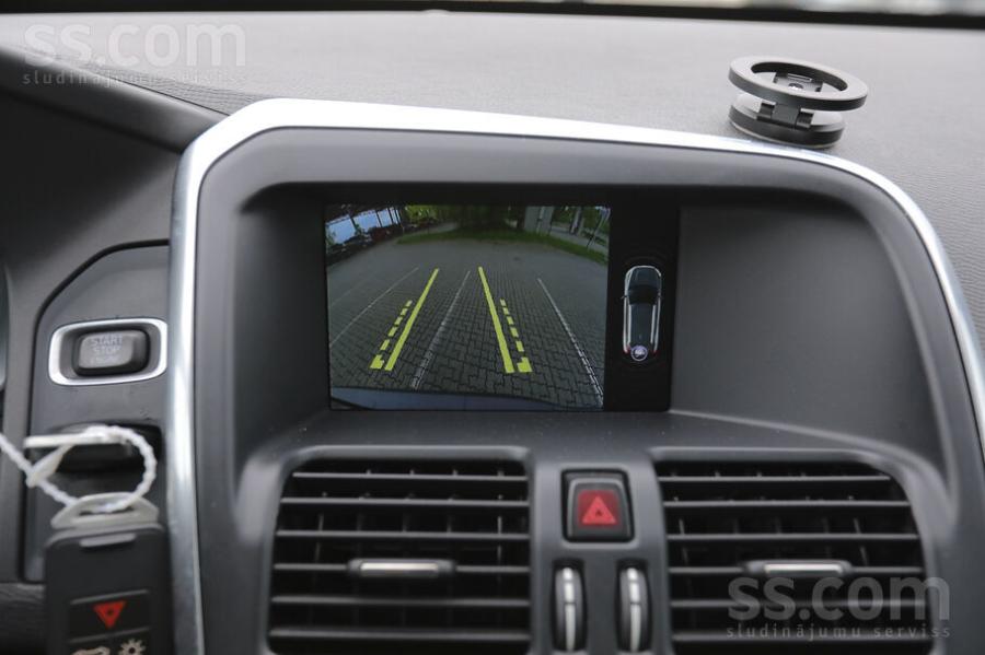 Pelēks Volvo XC60 2015 Rīga, ar dzinēja tilpumu 2.00 L un nobraukumu 270 tūkst. km par 11990 €, foto 18 vietnē AUTOMOTO.COM.LV
