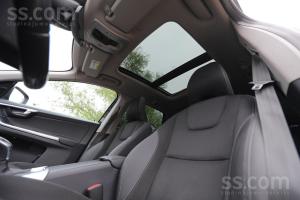 Pelēks Volvo XC60 2015 Rīga, ar dzinēja tilpumu 2.00 L un nobraukumu 270 tūkst. km par 11990 €, foto 19 vietnē AUTOMOTO.COM.LV