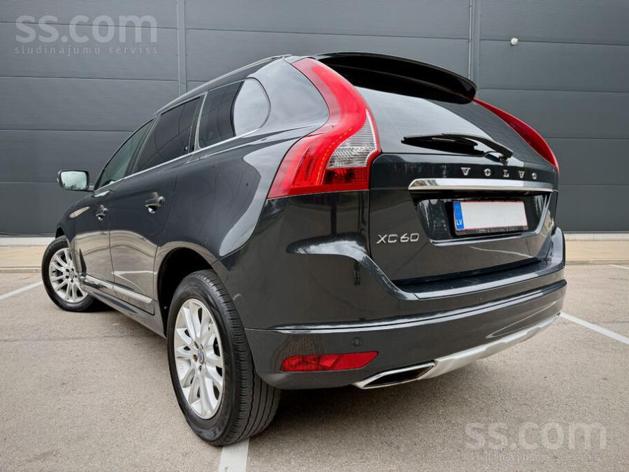 Pelēks Volvo XC60 2015 Rīga, ar dzinēja tilpumu 2.00 L un nobraukumu 274 tūkst. km par 11300 €, foto 5 vietnē AUTOMOTO.COM.LV