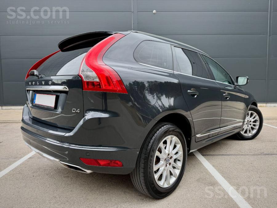 Pelēks Volvo XC60 2015 Rīga, ar dzinēja tilpumu 2.00 L un nobraukumu 274 tūkst. km par 11300 €, foto 6 vietnē AUTOMOTO.COM.LV
