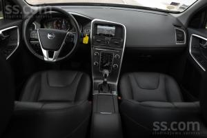 Grey Volvo XC60 2015 in Jelgava, with an engine capacity of 2.00 L and mileage of 235 thousand km for 11990 €, photo 9 on AUTOMOTO.COM.LV